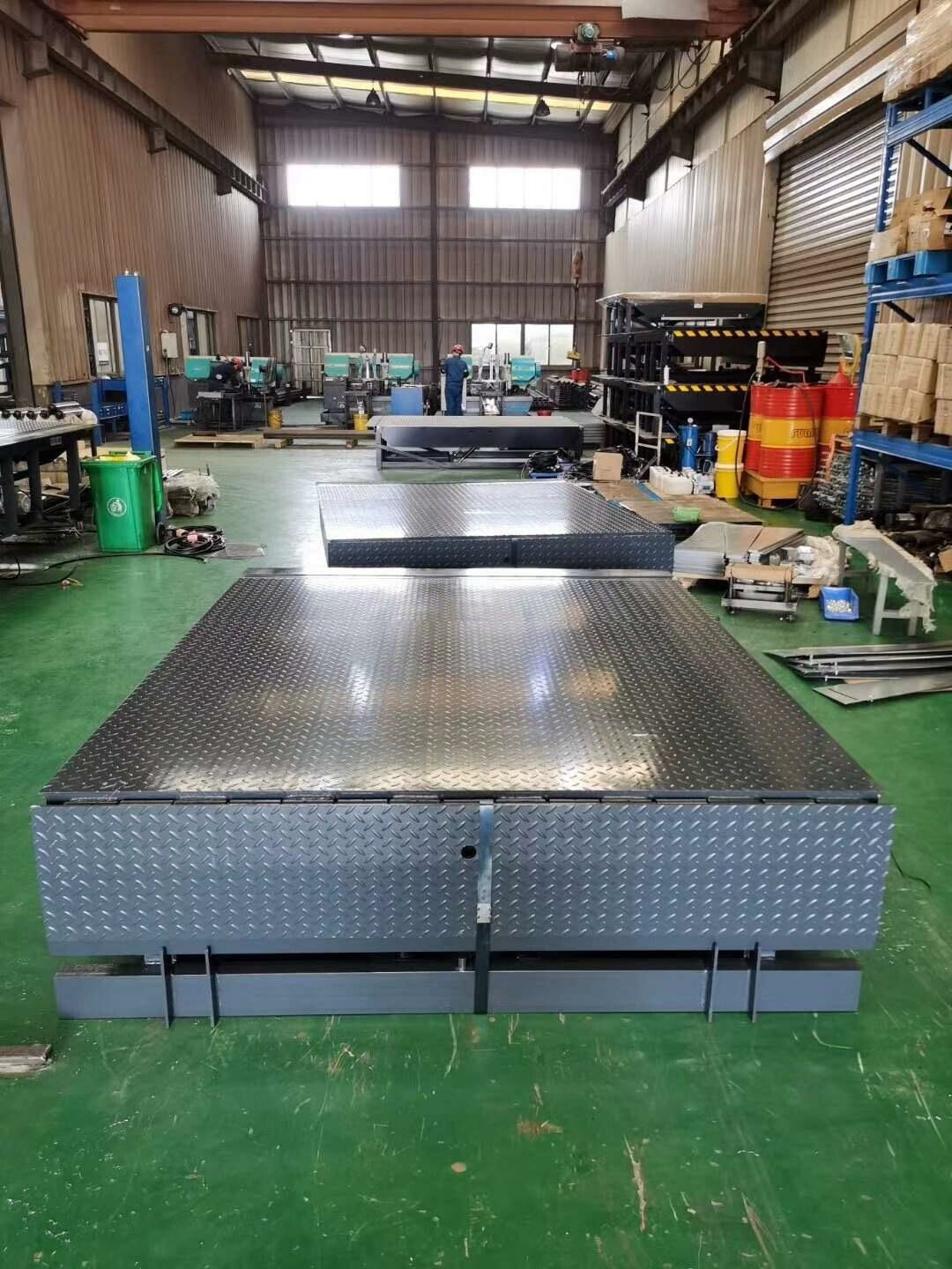 Rampa hidraulica 10 tone de egalizare cu muchie basculanta trifazica ...